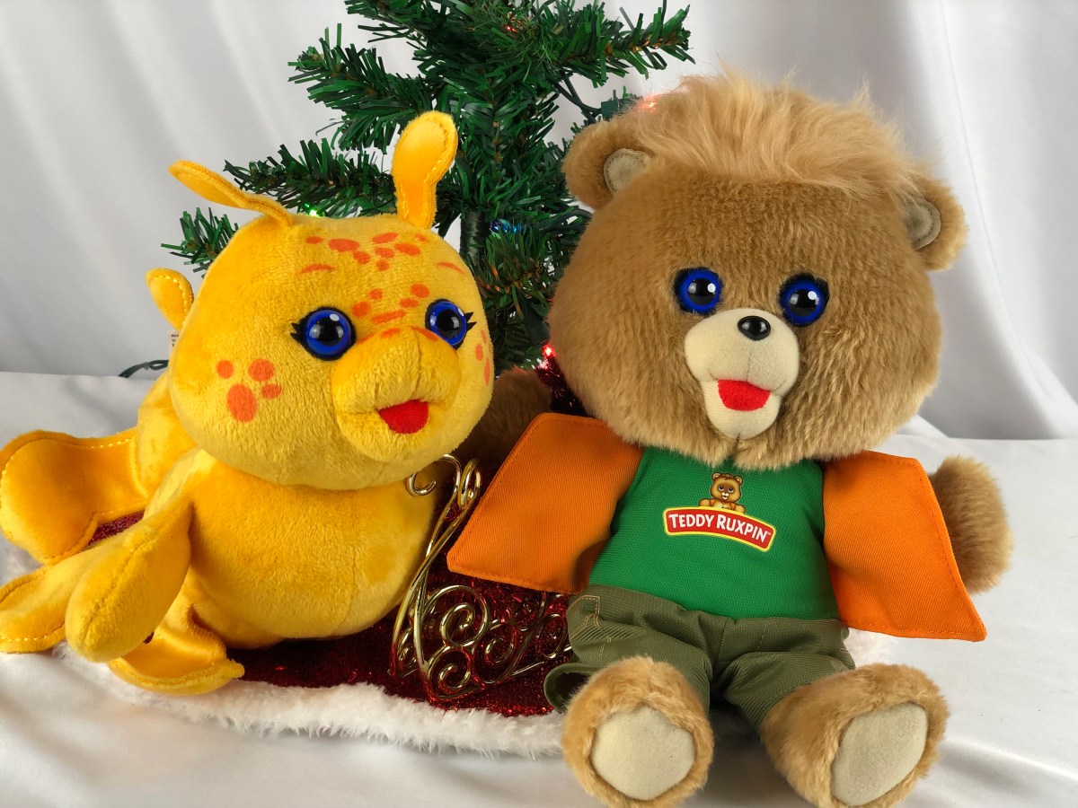 Teddy Ruxbin & Grubby Plush Hug N Sing Talking Toys by Wicked Cool Toys ...