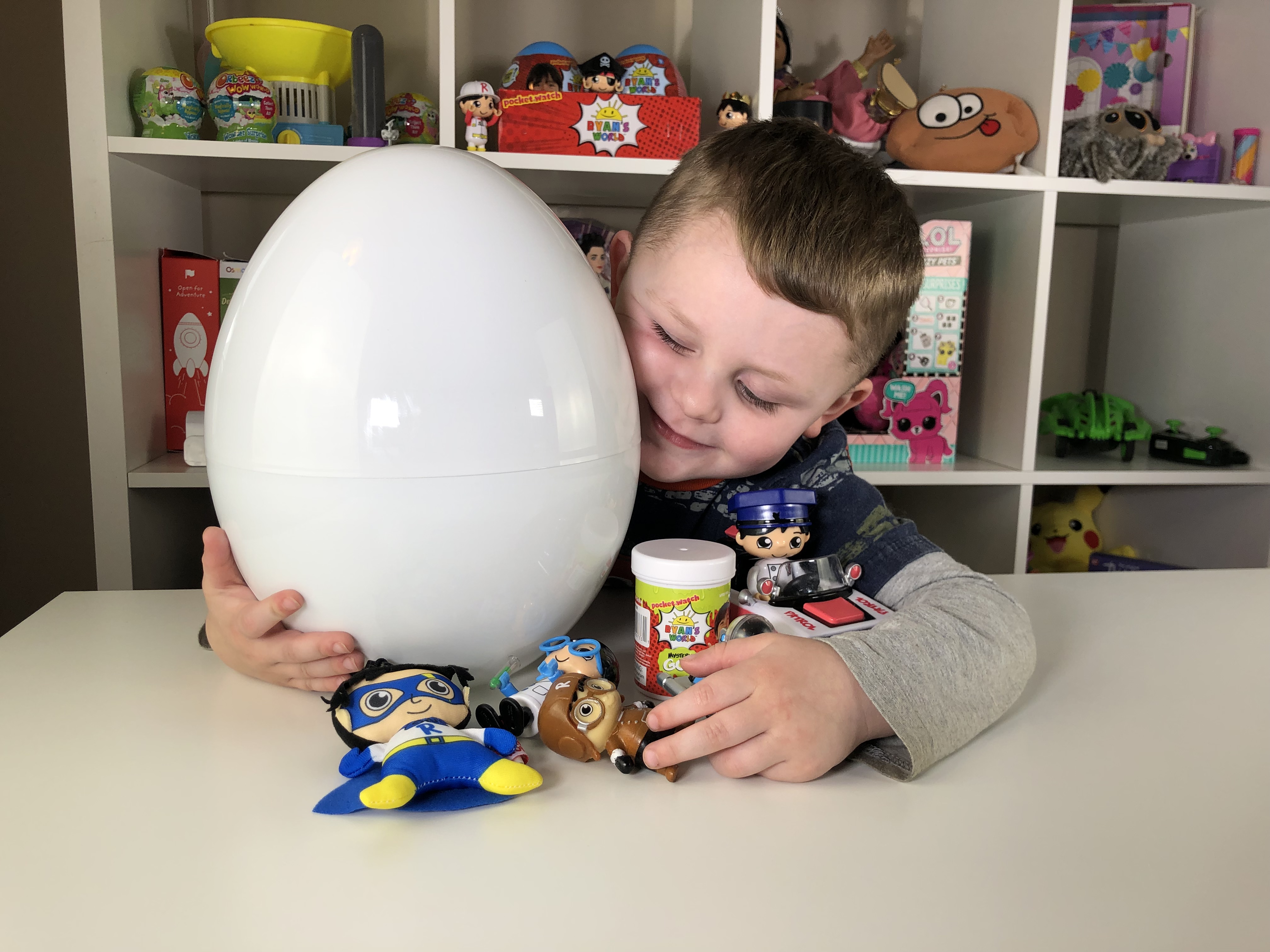 Ryan’s World Target Exclusive Giant Egg Surprise! – Dream Team's World